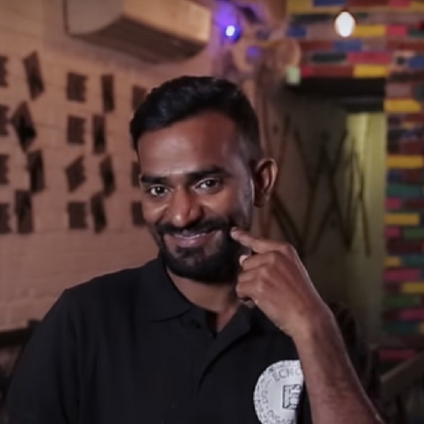Video: Cafe Echoes In Delhi Run By Deaf And Mute People | Youth Ki Awaaz