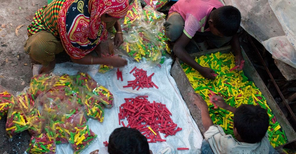 Child Labour: Sex Workers Ke Bacche Aur Bal Mazduri