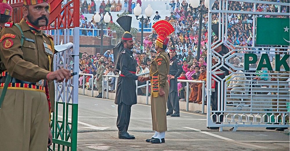 Sweets Distributed On Indo-Pak Border For The First Time In 3 Years ...