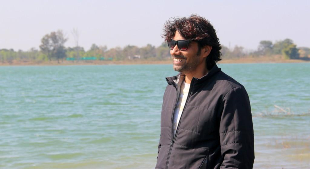 हिन्दी कविता: कहाँ थे तुम जब दुनिया डूब रही थी!